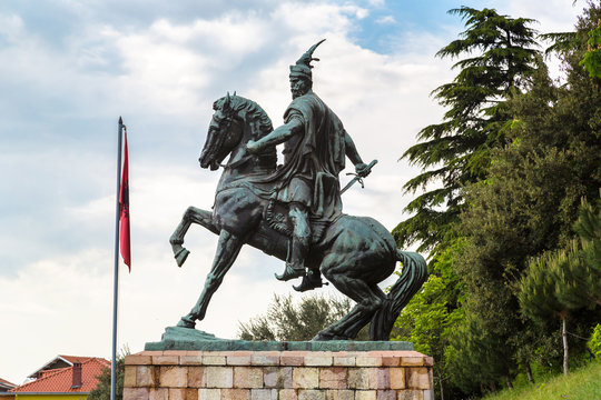 รูปภาพSkenderbeu – เลือกดูภาพถ่ายสต็อก เวกเตอร์ และวิดีโอ101 | Adobe Stock