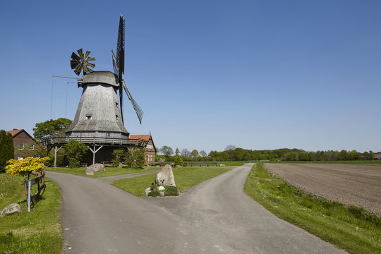 Messlingen Bilder – Durchsuchen 27 Archivfotos, Vektorgrafiken und ...