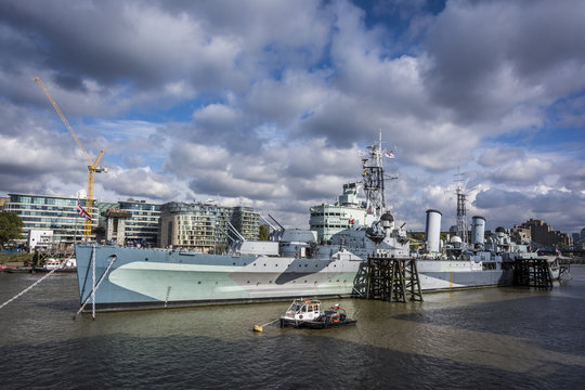 "Hms Bilder – Durchsuchen 2,197 Archivfotos, Vektorgrafiken und Videos ...