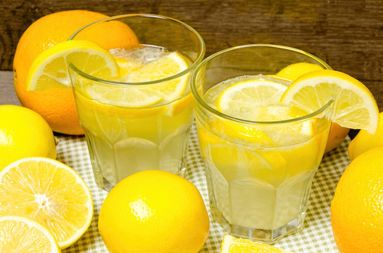 Citronade Bilder – Durchsuchen 343 Archivfotos, Vektorgrafiken und ...