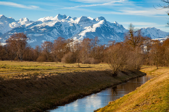 Rheingraben Bilder – Durchsuchen 266 Archivfotos, Vektorgrafiken und ...