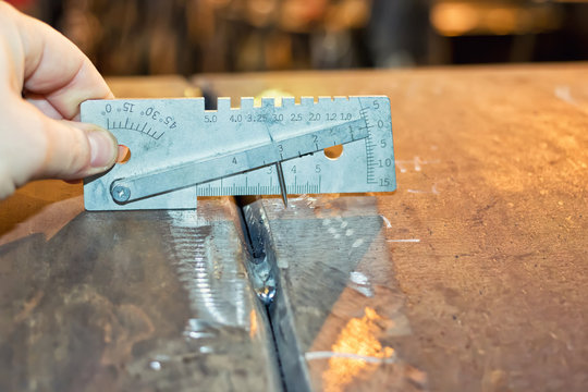 รูปภาพMisalignment – เลือกดูภาพถ่ายสต็อก เวกเตอร์ และวิดีโอ1,411 ...