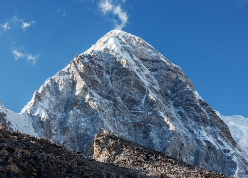 「Chumbu」の写真素材 | 225件の無料イラスト画像 | Adobe Stock