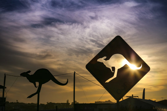 "Kangaroo Sign" Images – Browse 72 Stock Photos, Vectors, and Video ...