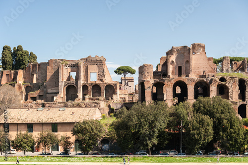"Palatin mit Ruinen der Kaiserpaläste" Stockfoto's en Rechtenvrije ...