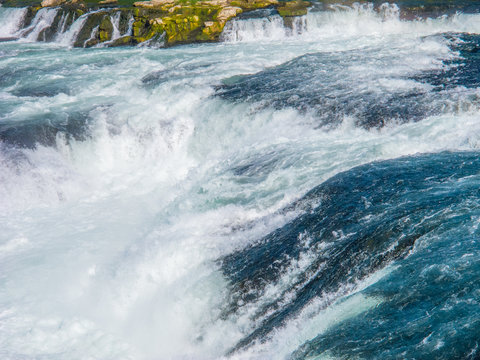 Wildwasser bilder – Bläddra bland 7,297 stockfoton, vektorer och videor ...