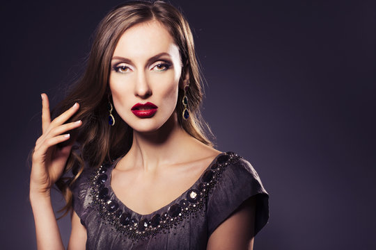 Clevage bilder – Bläddra bland 119 stockfoton, vektorer och videor ...