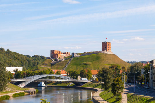 รูปภาพGediminas – เลือกดูภาพถ่ายสต็อก เวกเตอร์ และวิดีโอ5,948 | Adobe Stock