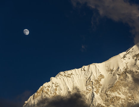 「Chumbu」の画像 - 225 件の Stock 写真、ベクターおよびビデオ | Adobe Stock