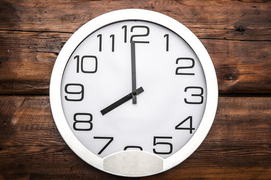 รูปภาพVclock – เลือกดูภาพถ่ายสต็อก เวกเตอร์ และวิดีโอ9 | Adobe Stock