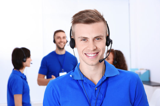 รูปภาพTelephonist – เลือกดูภาพถ่ายสต็อก เวกเตอร์ และวิดีโอ9,449 | Adobe ...