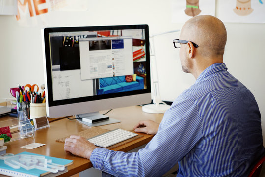 Internet Images – Browse 18,576,880 Stock Photos, Vectors, and Video ...