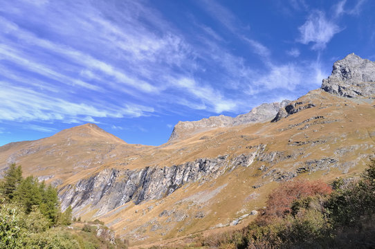 Rocailleux bilder – Bläddra bland 1,144 stockfoton, vektorer och videor ...