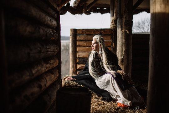 รูปภาพKaroling – เลือกดูภาพถ่ายสต็อก เวกเตอร์ และวิดีโอ211 | Adobe Stock