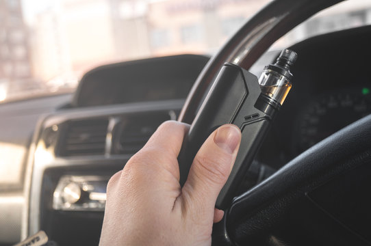 Afbeeldingen over "Vaping Device" – Blader in stockfoto's, vectoren en ...