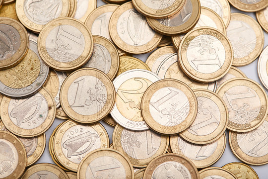Imágenes de "Euro Coin: descubre bancos de fotos, ilustraciones ...