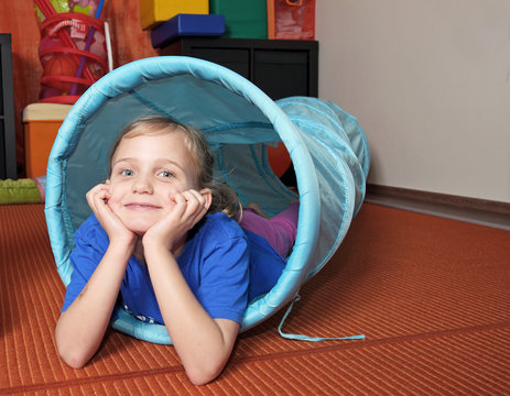 Kindchenschema bilder – Bläddra bland 579 stockfoton, vektorer och ...