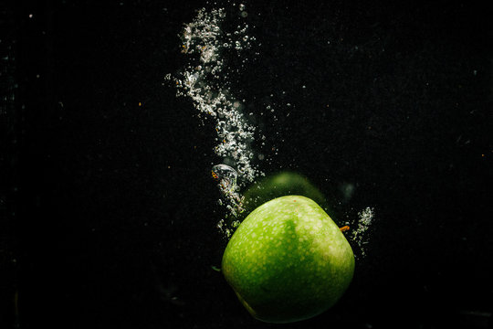 รูปภาพBoobles – เลือกดูภาพถ่ายสต็อก เวกเตอร์ และวิดีโอ380 | Adobe Stock