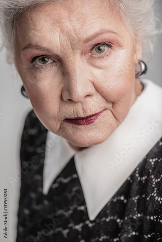 "Senior woman with mad look" Stockfotos und lizenzfreie Bilder auf ...