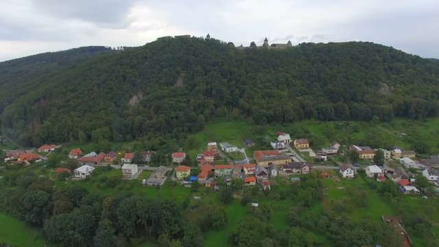 รูปภาพHelfstein – เลือกดูภาพถ่ายสต็อก เวกเตอร์ และวิดีโอ93 | Adobe Stock
