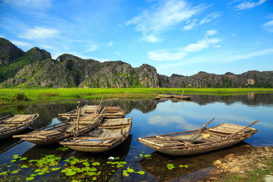 รูปภาพOmbla – เลือกดูภาพถ่ายสต็อก เวกเตอร์ และวิดีโอ99 | Adobe Stock