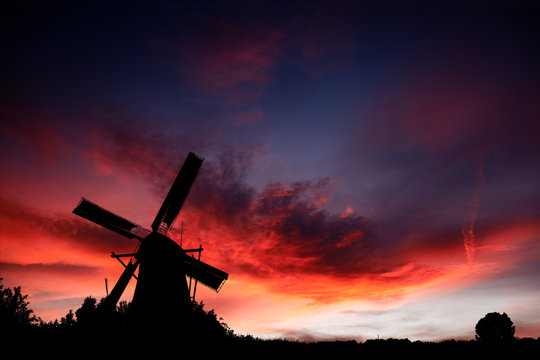 Dark.windmill Images – Browse 6,227 Stock Photos, Vectors, and Video ...
