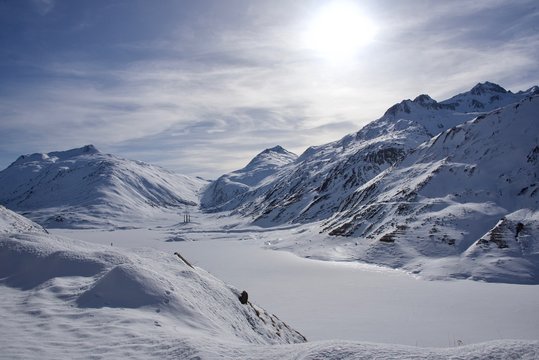 รูปภาพLukmanierpass – เลือกดูภาพถ่ายสต็อก เวกเตอร์ และวิดีโอ313 | Adobe ...