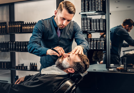 "Barber Bilder – Durchsuchen 466,670 Archivfotos, Vektorgrafiken und ...