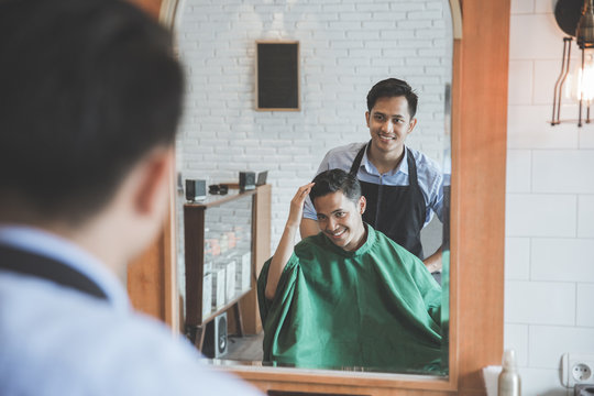 "Barber Bilder – Durchsuchen 466,670 Archivfotos, Vektorgrafiken und ...