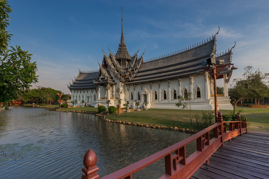 restimage photos, images, assets | Adobe Stock