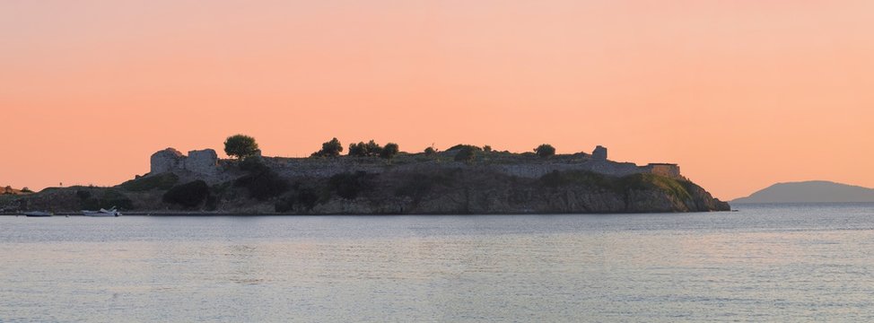 รูปภาพToroni – เลือกดูภาพถ่ายสต็อก เวกเตอร์ และวิดีโอ566 | Adobe Stock