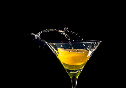 "Transparent Liquid" Bilder – Durchsuchen 969 Archivfotos ...