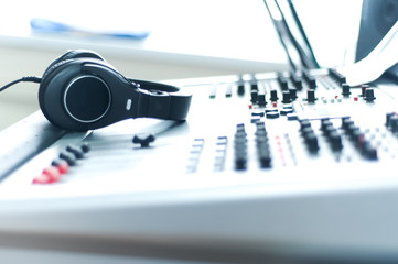 "radio Station Background" photos, royalty-free images, graphics ...