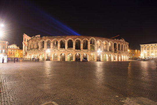 "Roman Arena" Bilder – Durchsuchen 177 Archivfotos, Vektorgrafiken und ...