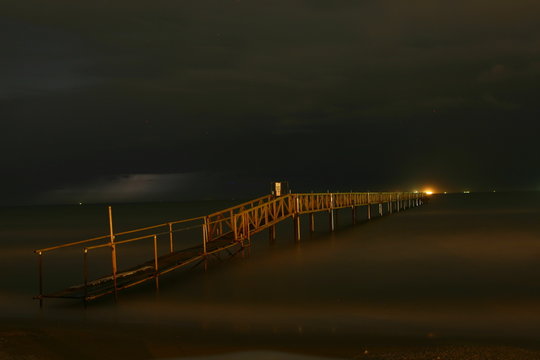 รูปภาพThunderstrike – เลือกดูภาพถ่ายสต็อก เวกเตอร์ และวิดีโอ158 | Adobe ...