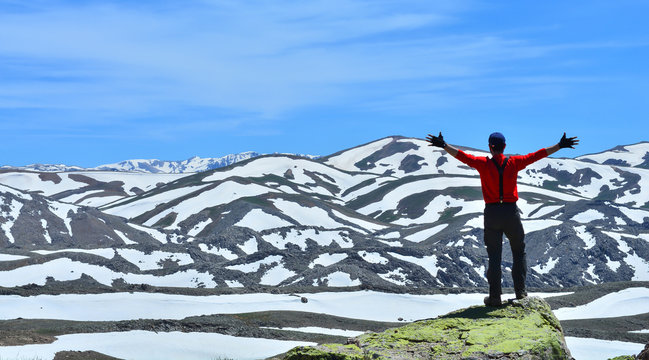 Insan Bilder – Durchsuchen 6,153 Archivfotos, Vektorgrafiken und Videos ...