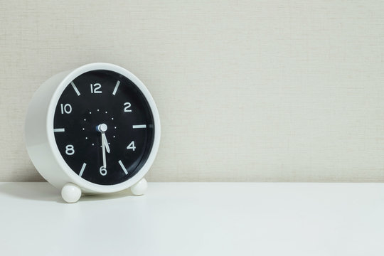 5.30 Images – Browse 12,969 Stock Photos, Vectors, and Video | Adobe Stock