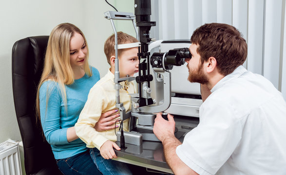 Pleoptics Bilder – Durchsuchen 295 Archivfotos, Vektorgrafiken und ...