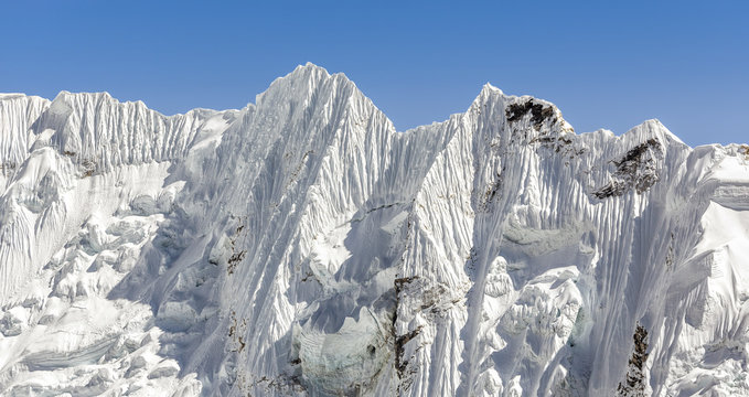 「Chumbu」の写真素材 | 225件の無料イラスト画像 | Adobe Stock