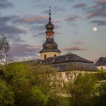 รูปภาพTaunusstein – เลือกดูภาพถ่ายสต็อก เวกเตอร์ และวิดีโอ395 | Adobe Stock