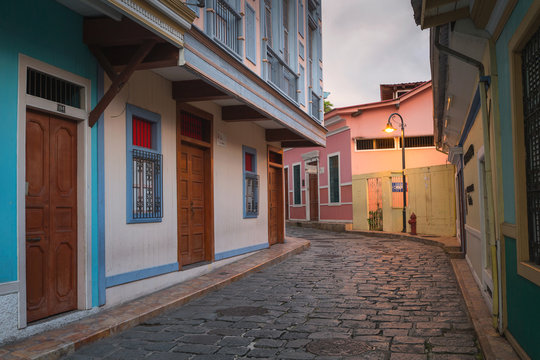 "Las Penas" Bilder – Durchsuchen 473 Archivfotos, Vektorgrafiken und Videos | Adobe Stock