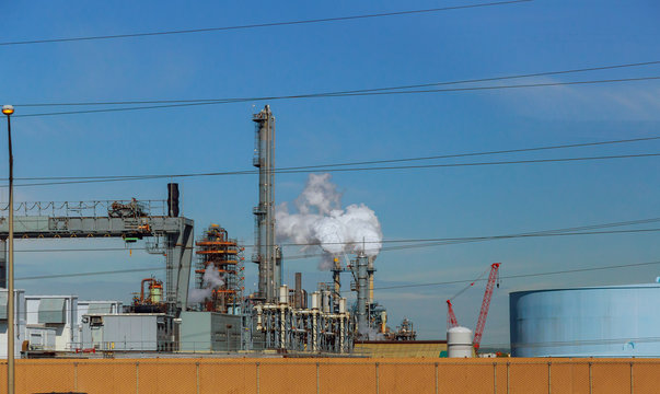 Refinery-Pipelines Bilder – Durchsuchen 401 Archivfotos, Vektorgrafiken ...