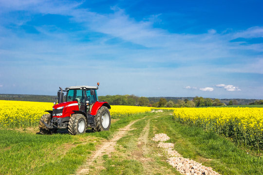 「Tracktor」の画像 - 1,173 件の Stock 写真、ベクターおよびビデオ | Adobe Stock