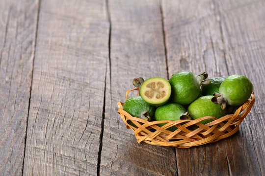 Feyxoa bilder – Bläddra bland 73 stockfoton, vektorer och videor ...