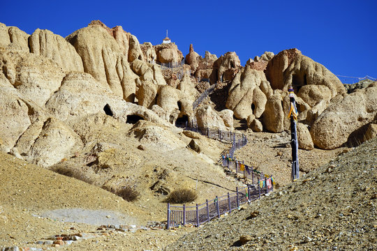 Kyunglung Bilder – Durchsuchen 181 Archivfotos, Vektorgrafiken und ...