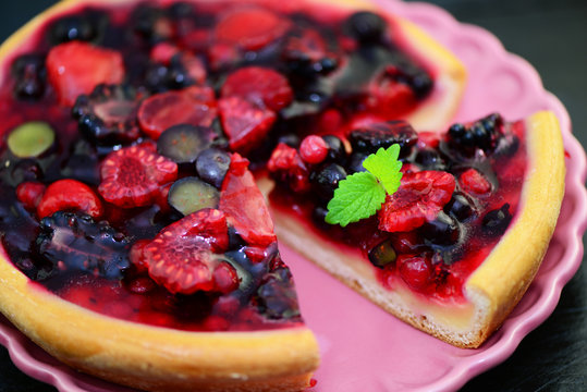 「Obsttorte」の写真素材 | 2,316件の無料イラスト画像 | Adobe Stock