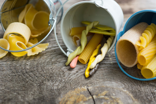 Insalatonde Bilder – Durchsuchen 371 Archivfotos, Vektorgrafiken und ...