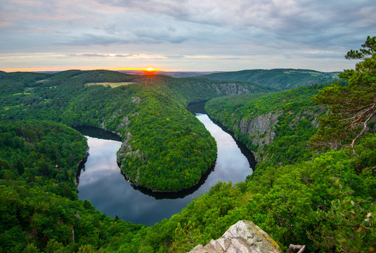 Meander Billeder – Gennemse 61,273 stockfotos, vektorer og videoer ...