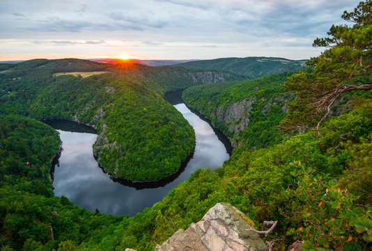 Maj Bilder – Durchsuchen 3,957 Archivfotos, Vektorgrafiken und Videos ...
