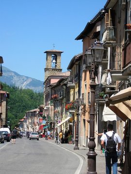 Prima Bilder – Durchsuchen 9,010 Archivfotos, Vektorgrafiken und Videos ...